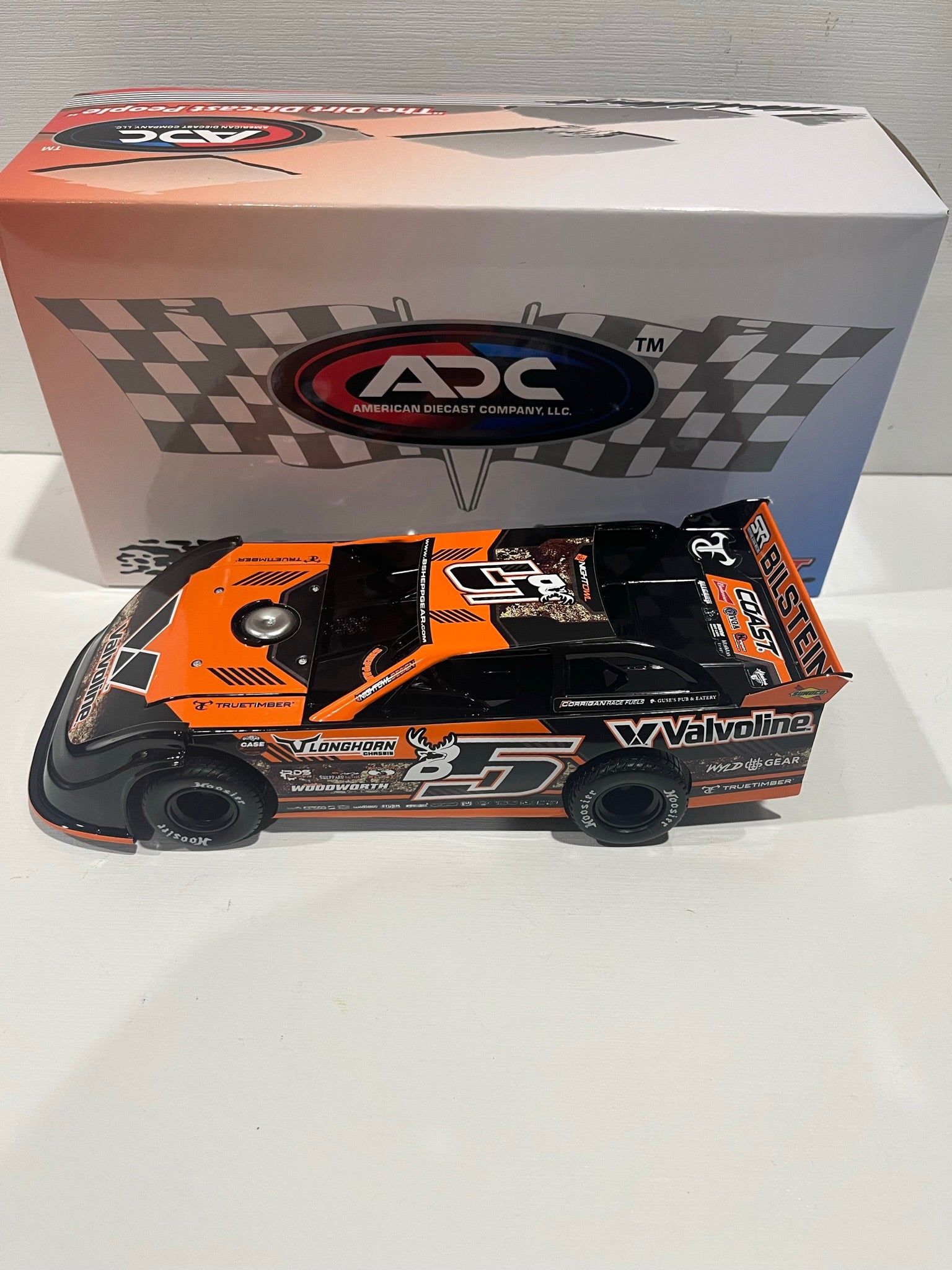 ADC 1/24 Dirt Late Models – Sink's Garage